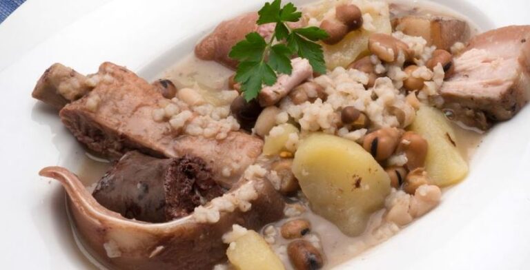 Las 10 comidas más típicas de Granada - Viaturi